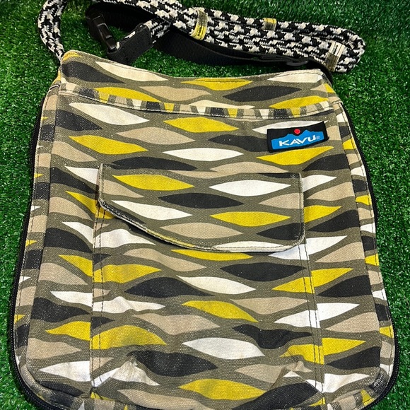 Kavu | Bags | Kavu Rope Crossbody Thats Expands And Adjust Strap | Poshmark